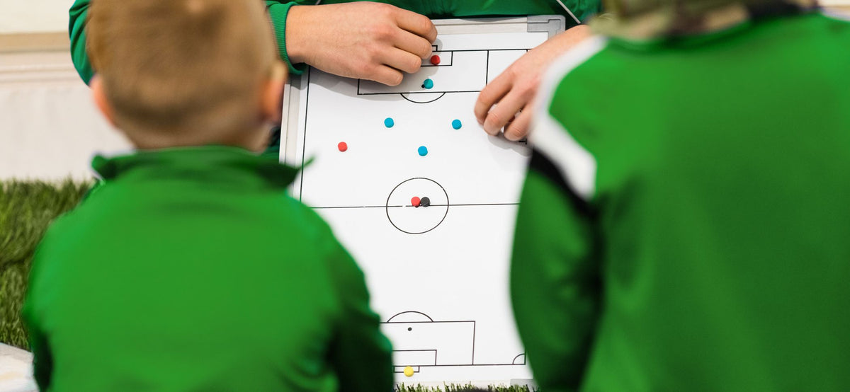 Football Tactics Boards: The Importance of Visual Aids – SportEvo